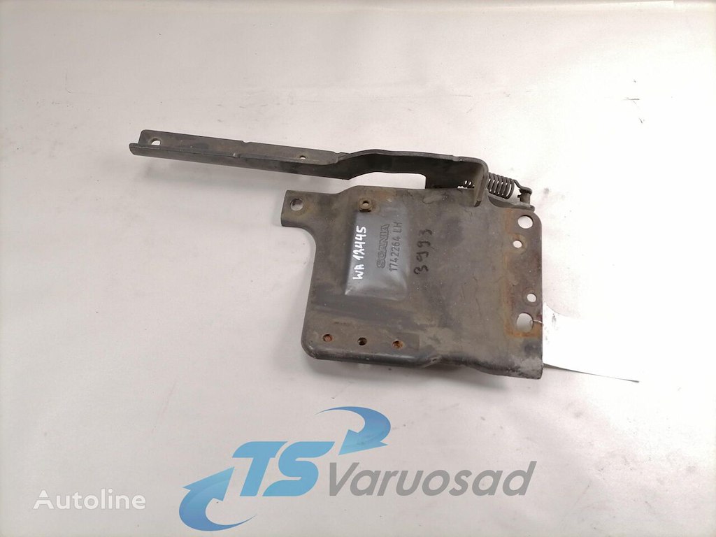 Lower grille carrier hinge Scania lower grille carrier hinge 1742264 za Scania R480 tegljača