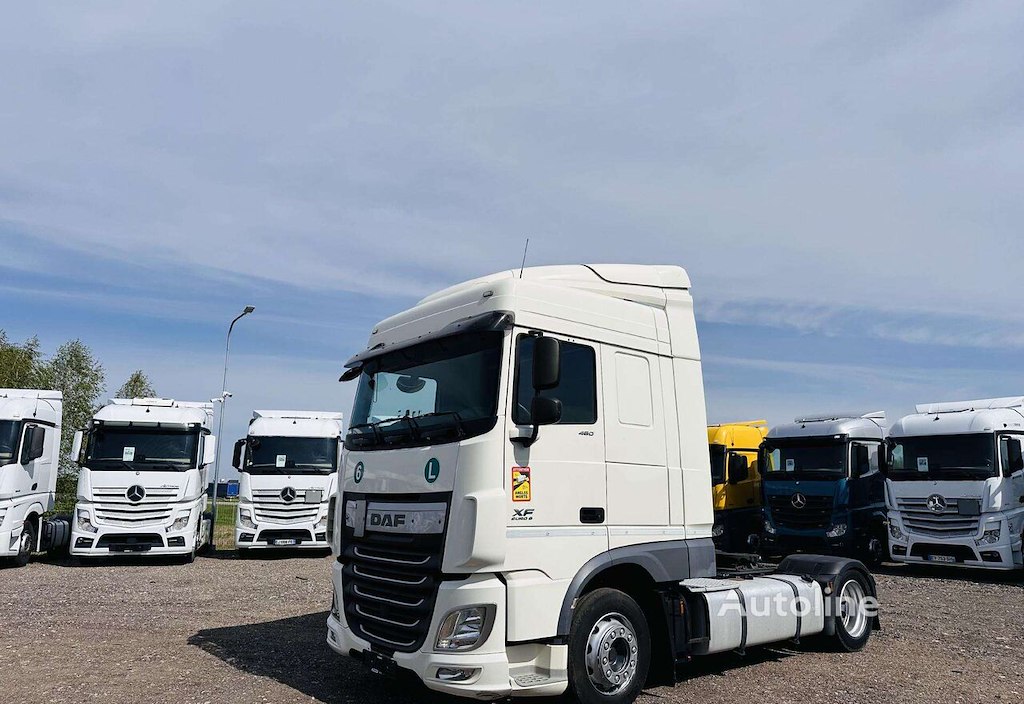 DAF XF 106.460 Mega Space Cab tegljač