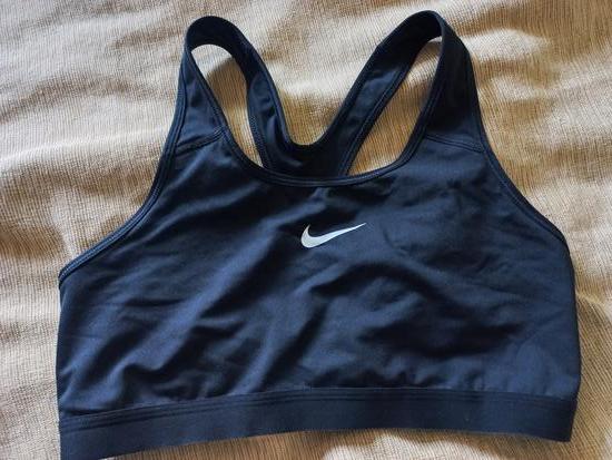 Nike top