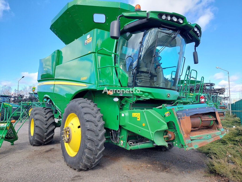 John Deere S680 kombajn za žito