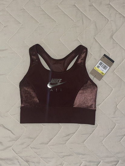 Nike top