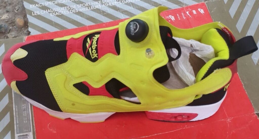 Reebok Insta pump Fury . Nove . Made in Wietnam