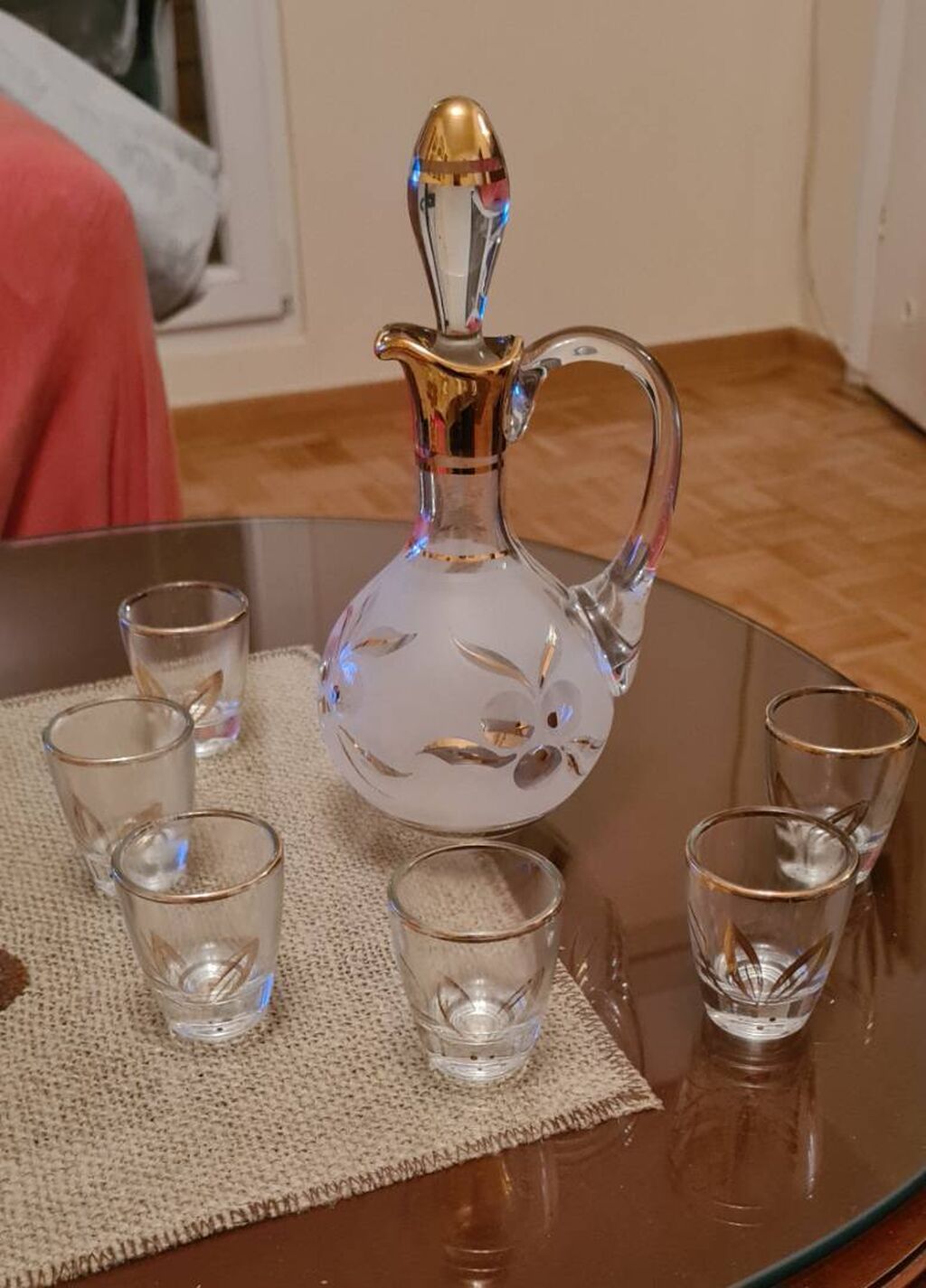 Starinski set, šest čašica za rakiju sa flašom