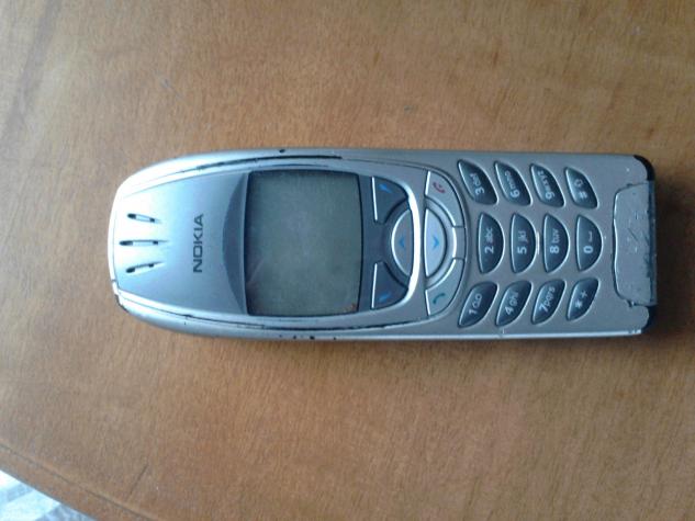 Nokia C6