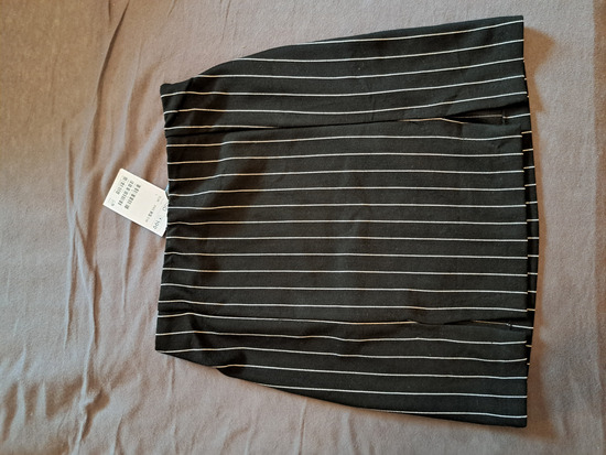 H&M mini suknja - sa etiketom