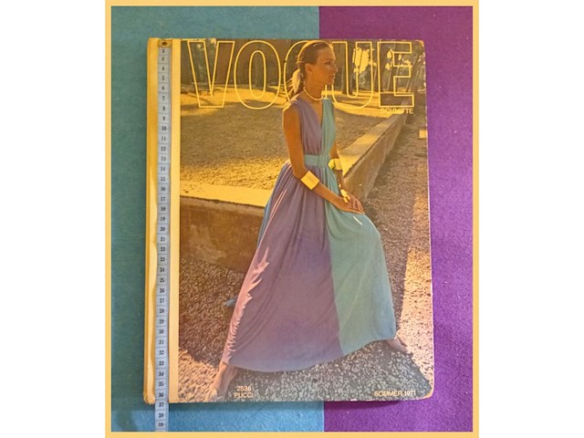 Vogue Patterns SOMMER 1971. ❀ ✿ ❁