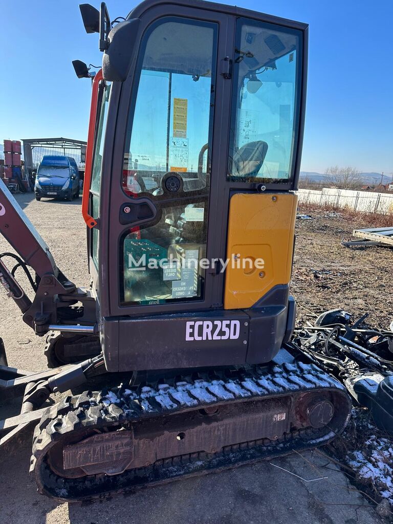 Volvo ECR25D mini bager