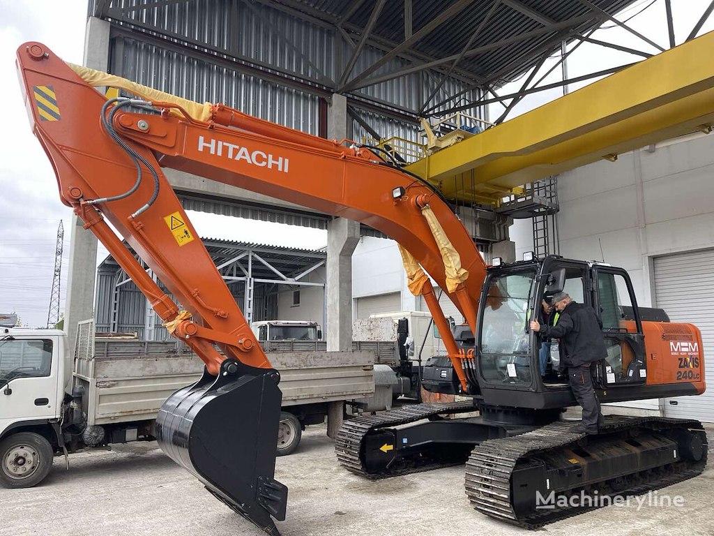 Novi Hitachi ZX240LC-5G bager guseničar