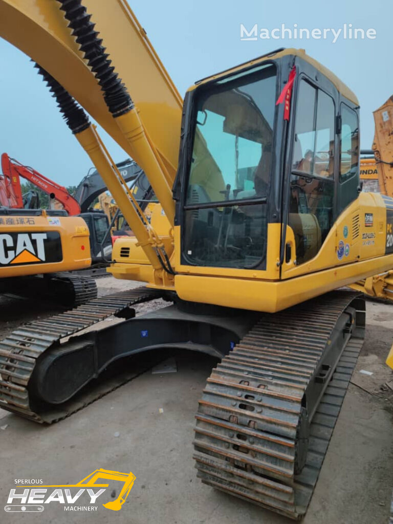 Komatsu PC200-7 bager na šinama