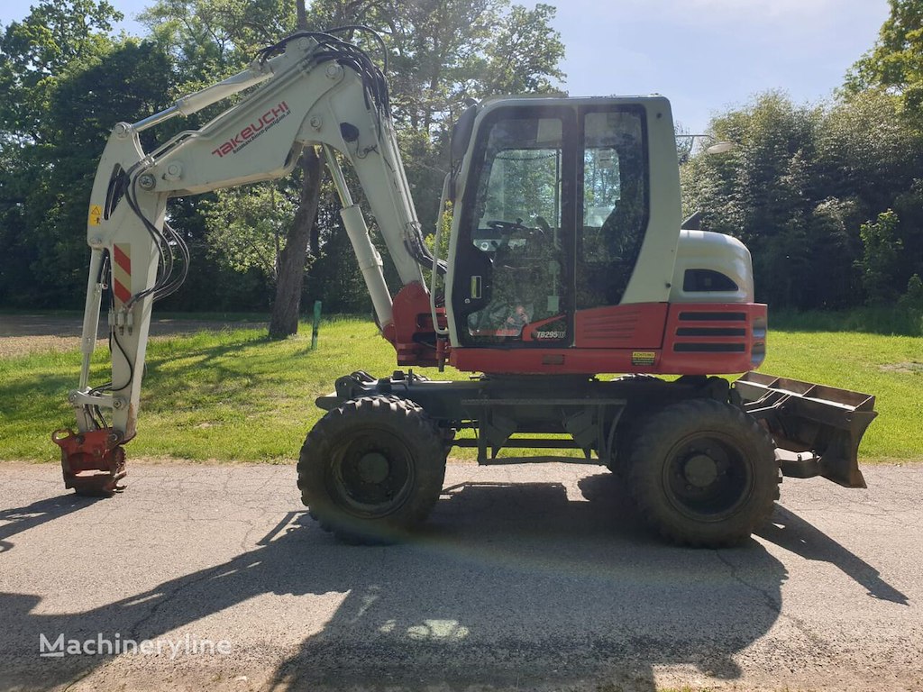 Takeuchi TB 295 W bager točkaš