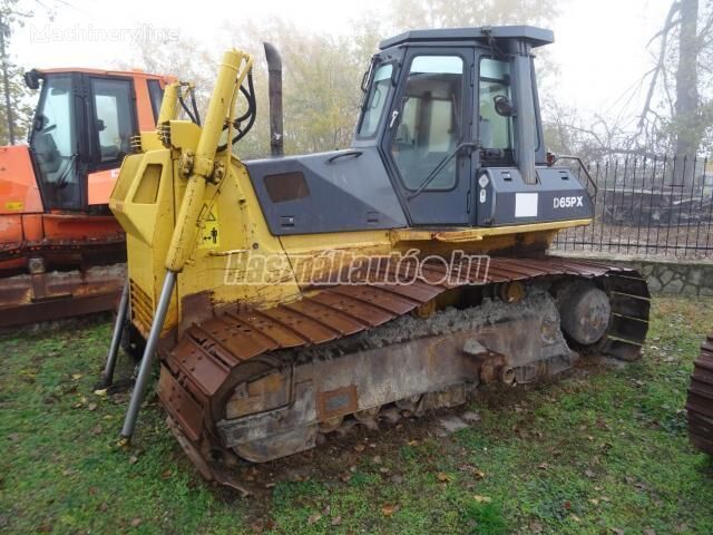 Komatsu D 65 PX buldožer