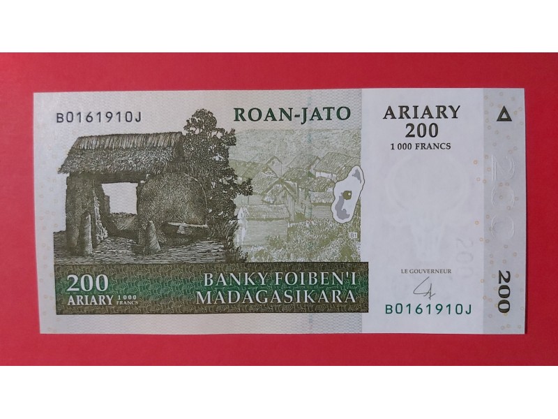 200 ariary 2004 god Madagaskar UNC