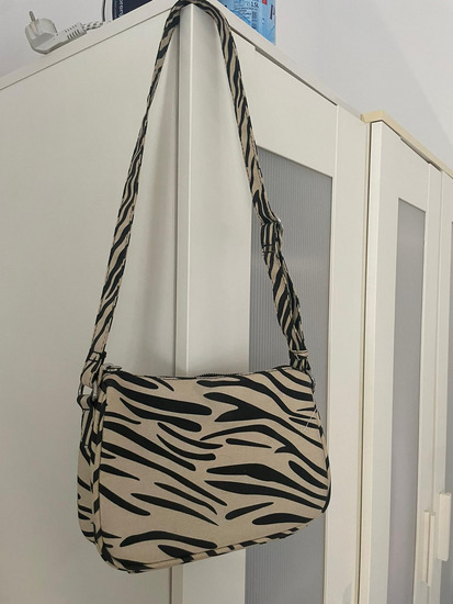 Pull&Bear Zebra Torbica