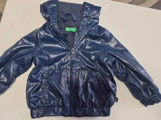 Benetton teget jaknica i majica