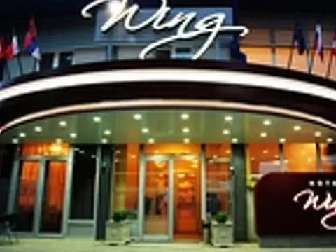 Wing Club Hotel
Nalazi se u turističkom delu Jagodine, ulaz iz Čočetove ulice i to na pešačkoj zoni Severne tribine Gradskog fudbalskog stadiona.
Wing Hotel u Jagodini ima u ponudi 12 dvokrevetn...