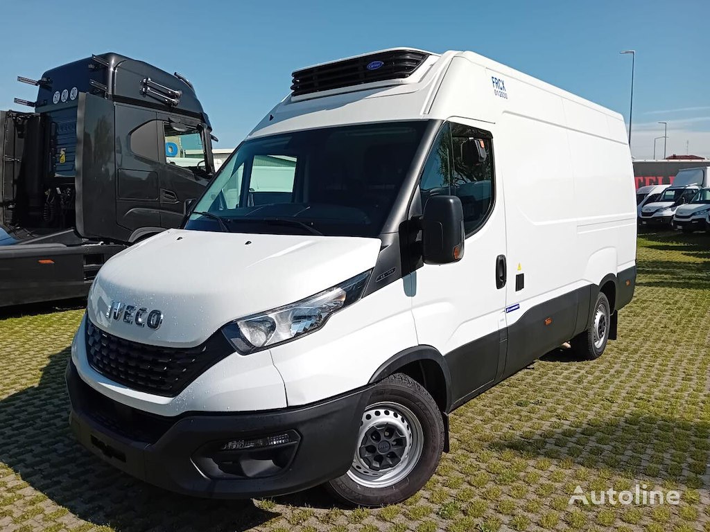 IVECO Daily 35S16 minibus hladnjača