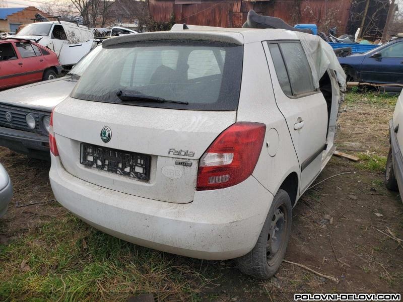 Skoda Fabia Razni Delovi