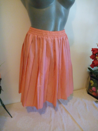 Narandzasta plisirana bele tufne suknja L/M