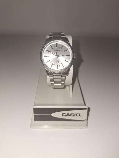 Casio sat