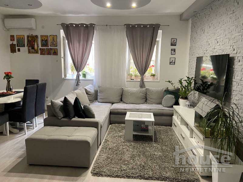 Stan,NOVI SAD,CENTAR 157m2,195700€ , ID: 1057294