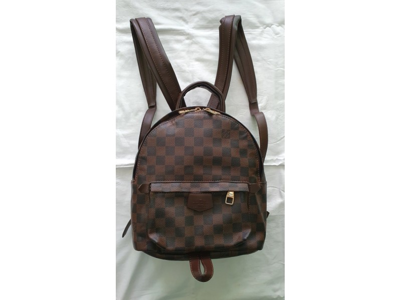 LOUIS VUITTON ranac (odličnog kvaliteta)