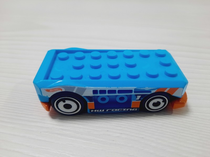 lego hotwheels autić