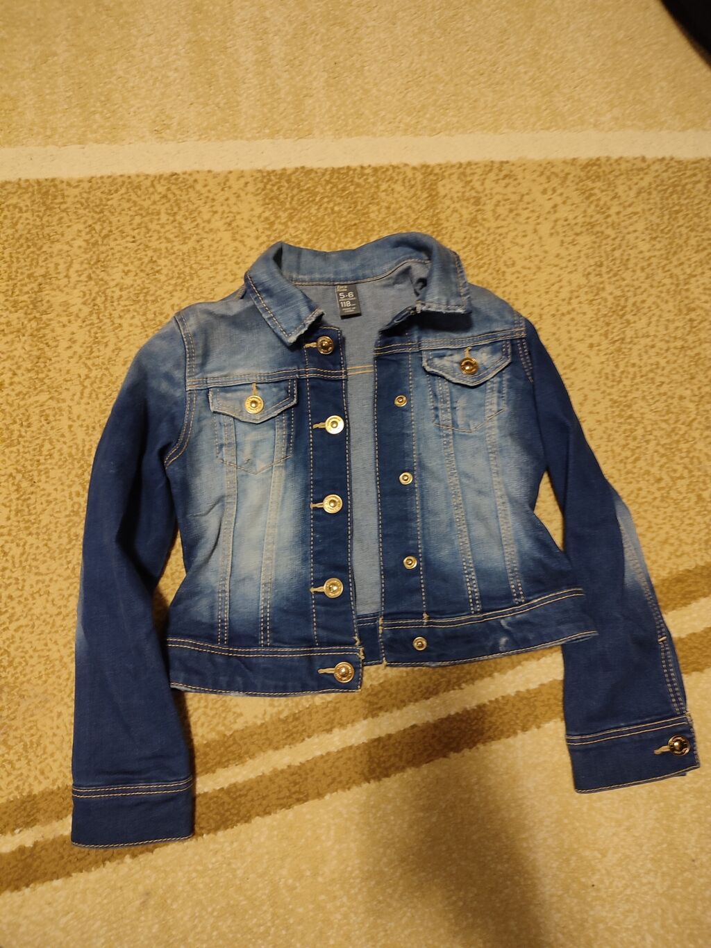 Zara teksas jakna za devojčice,vek.118,5-6 godina,dužina 36cm