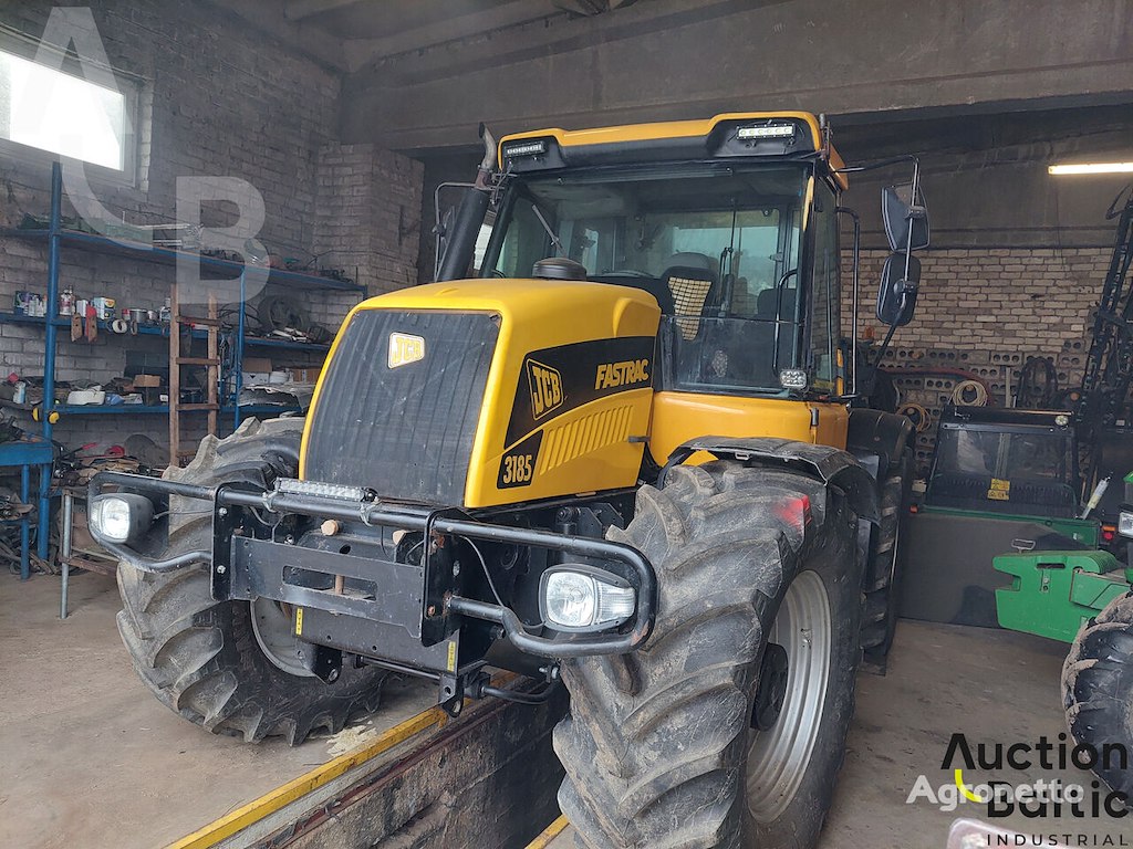 Prodaje se JCB Fastrac 3185 traktor točkaš na aukciji