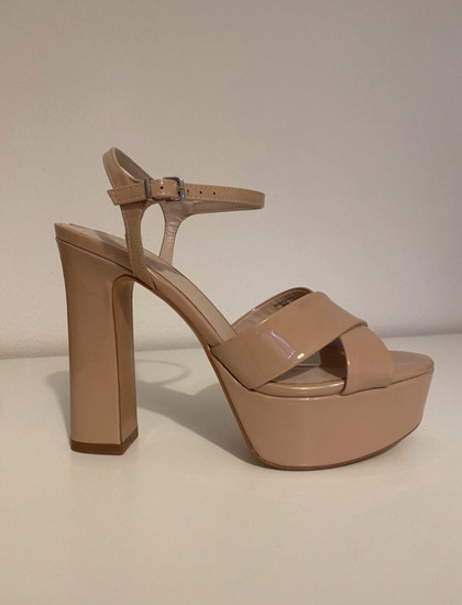 ZARA Stikle sandale