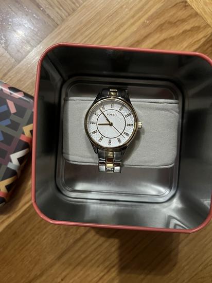 Fossil nov zenski sat