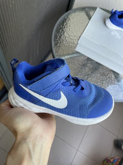 Nike original decije patike 26