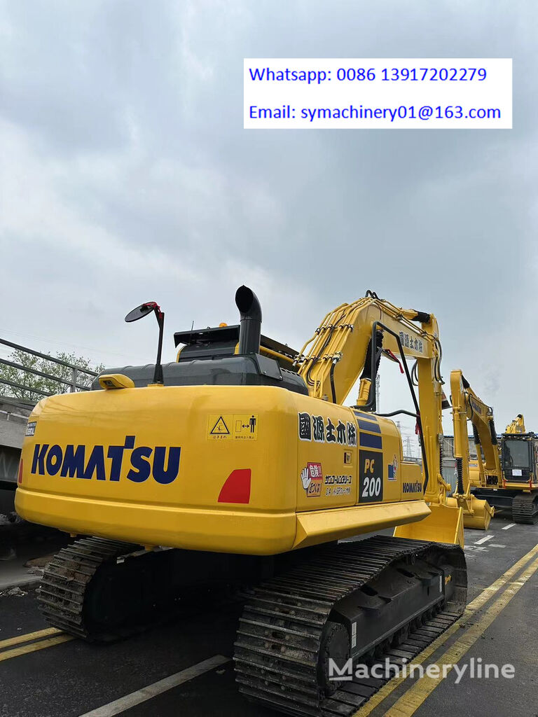 Komatsu PC200-8 bager guseničar