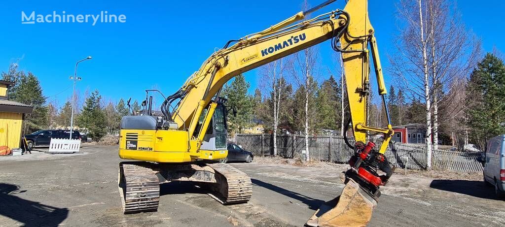 Komatsu PC 228 USLC-3 bager guseničar