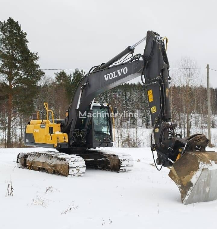 Volvo EC 220 D bager guseničar