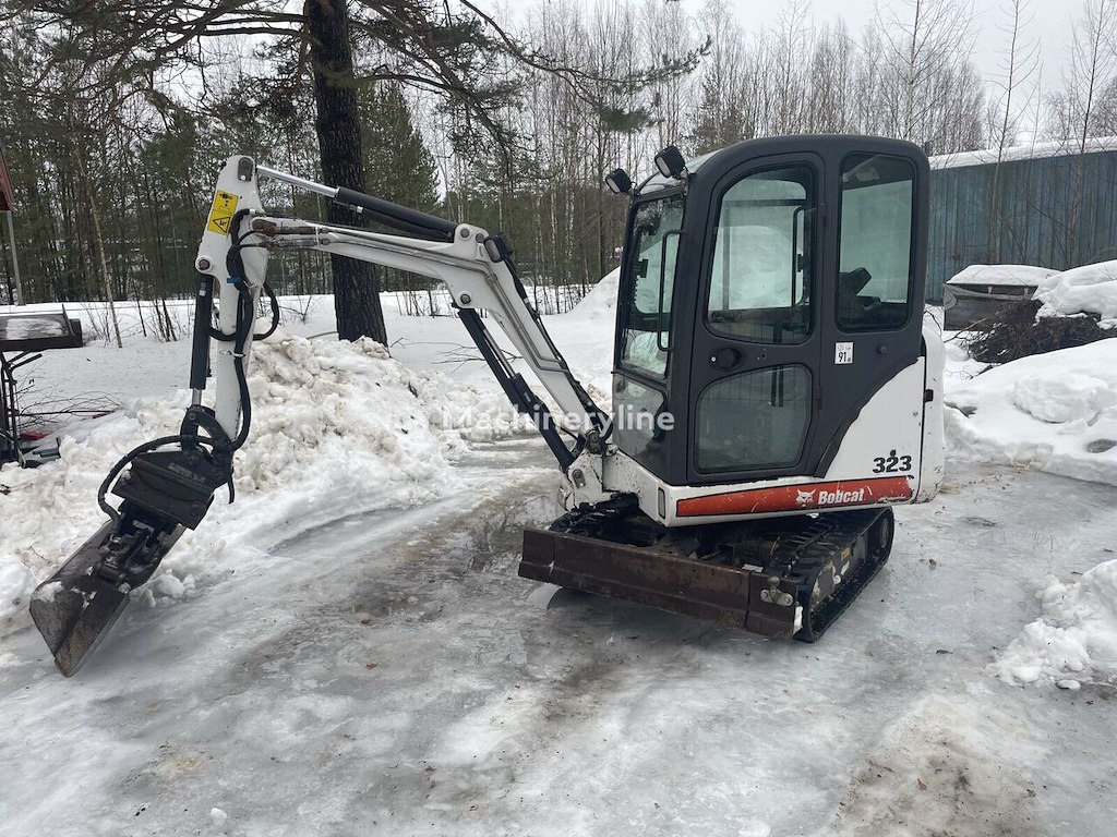 Bobcat 323 J-series mini bager