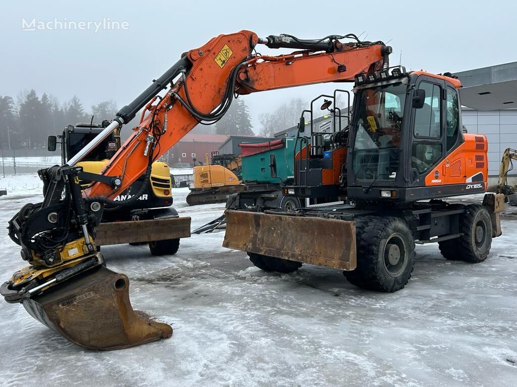 Doosan DX 165 W-5 + Novatron 3D bager točkaš