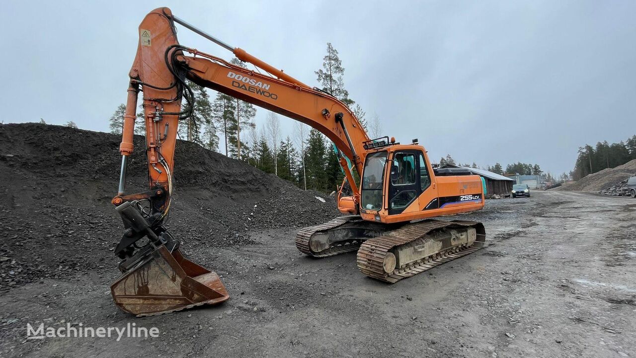 Doosan Solar 255 LC-V bager guseničar