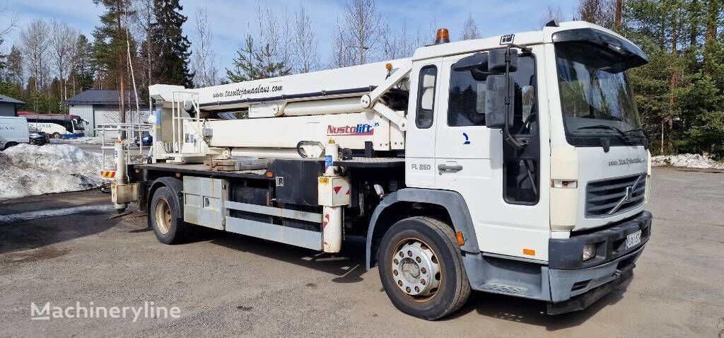 Volvo FL6 Nostokoriauto auto dizalica s korpom