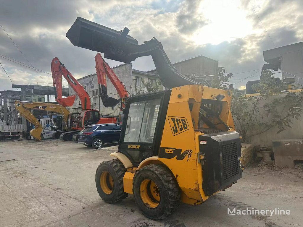 JCB 185 skid steer mini utovarivač