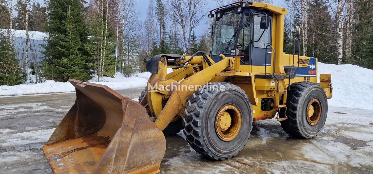 Komatsu WA380 prednji utovarivač