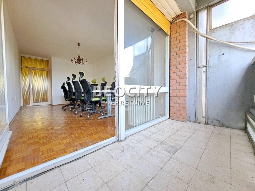 Voždovac, Voždovačka crkva, Vojvode Stepe, 3. 0, 73m2, 196900EUR