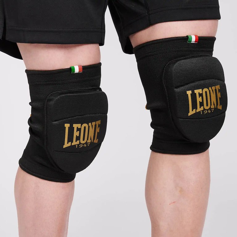 KNEE PADS