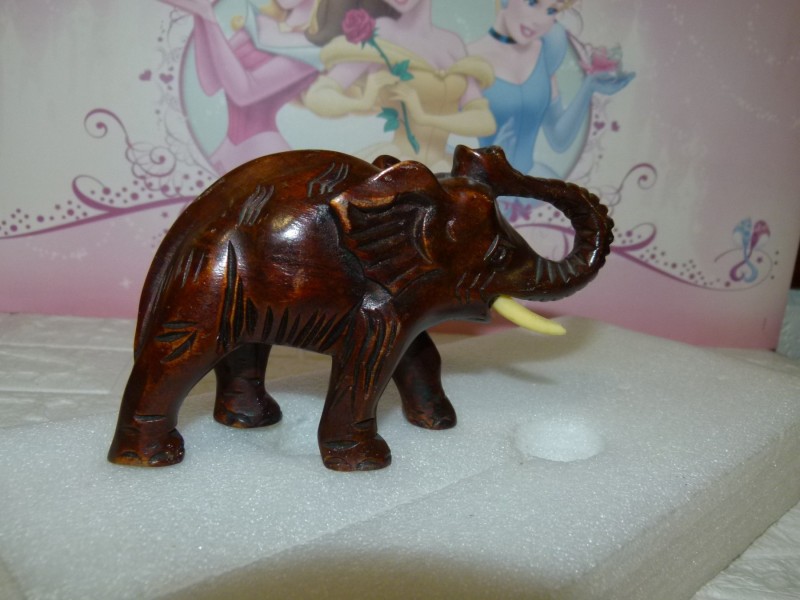Vtg. drvena figura slona