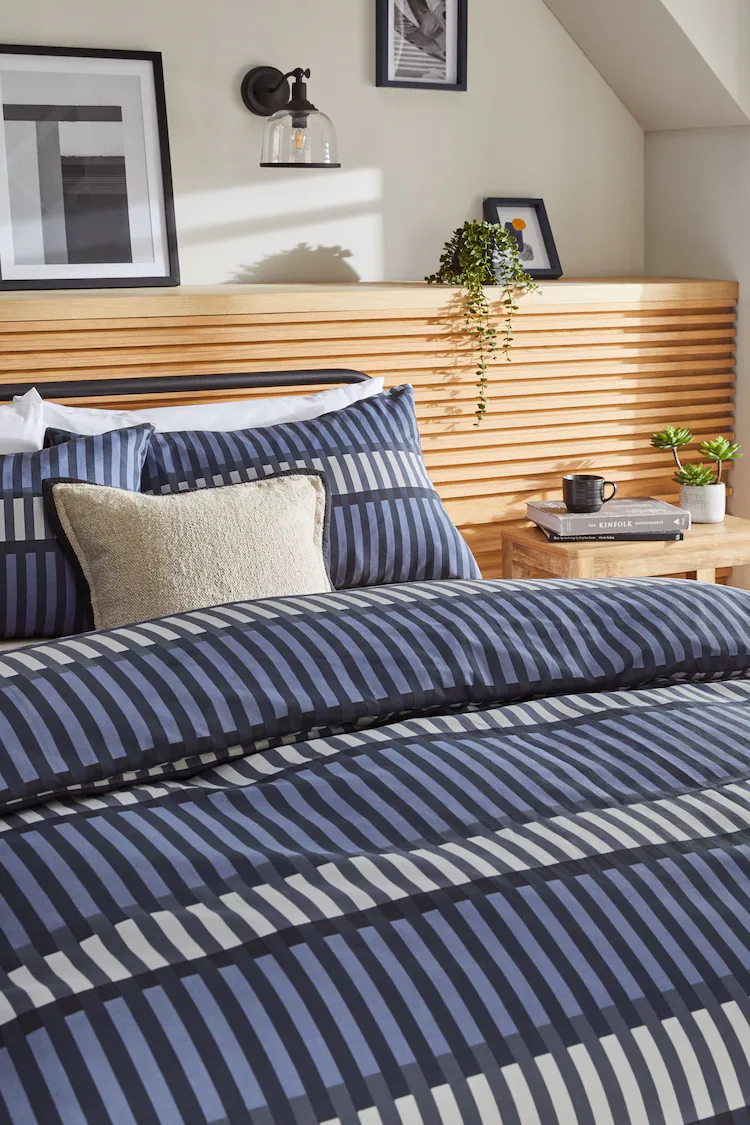 Blue Stripe Duvet Cover and Pillowcase Set