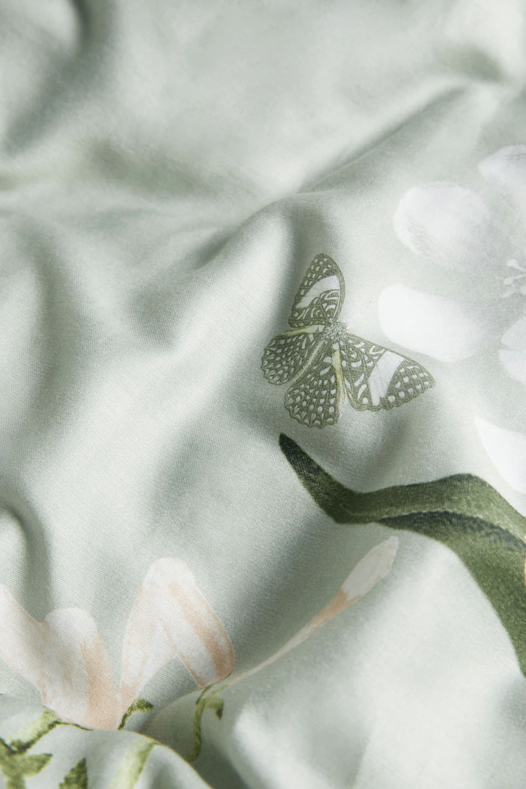 Sage Green 200 Thread Count 100% Egyptian Cotton Sateen Floral Border Duvet Cover and Pillowcase Set