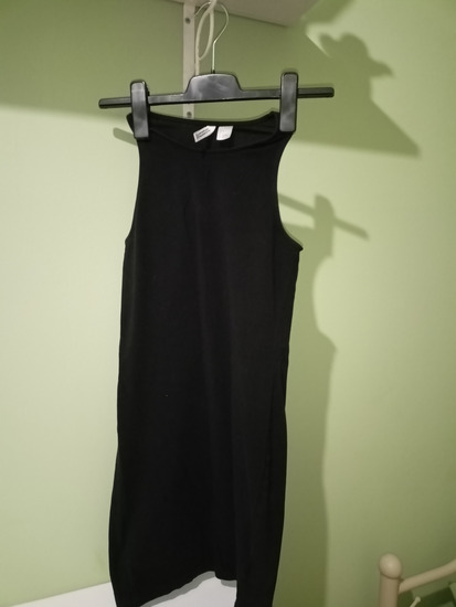 H&M crna mini haljina