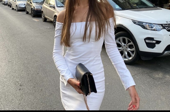Zara bela haljina