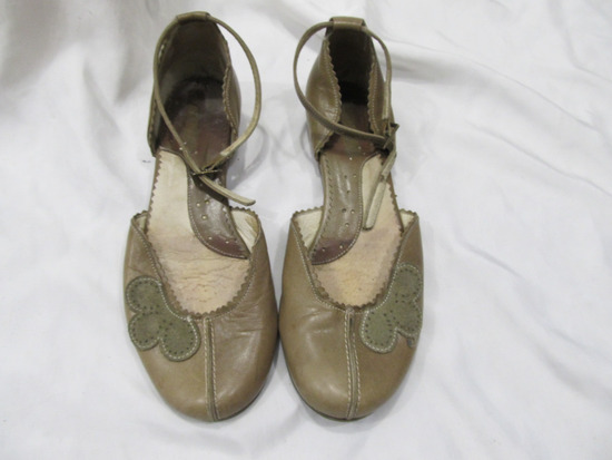 Zelenkaste kožne cipele br. 37 / 23.5 cm