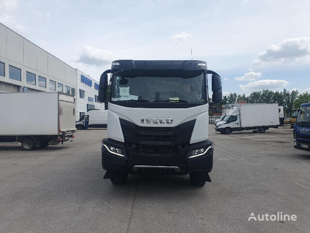 IVECO T-Way AD380T45 kiper