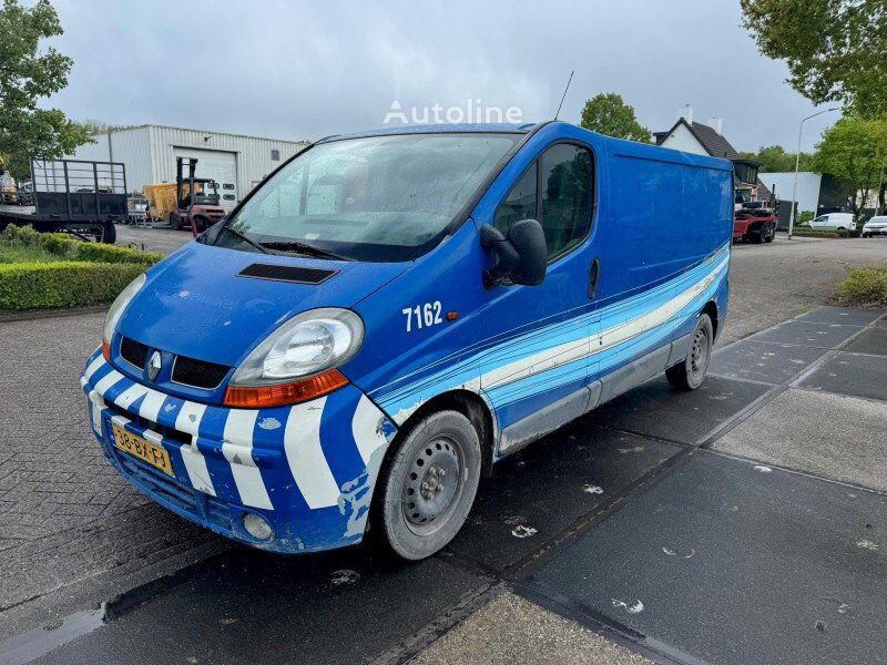 Renault Trafic 1200 L2 H1 1.9 DCI 82 minibus furgon